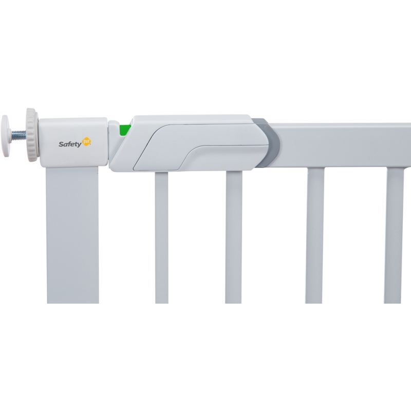Safety 1st SecurTech Flat Step Metal Gate